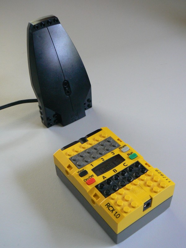 RCX USB tower support – LEGO Engineering